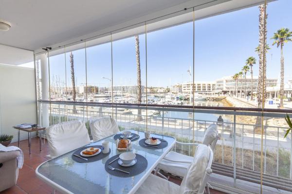 A65 - Marina Moor Apartment In Lagos - Lagos