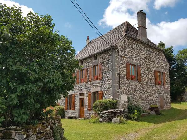 Chez Félicie - 2 Grands Gîtes - Auvergne