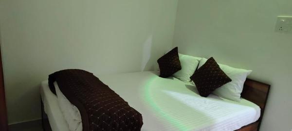 Hotel Vaishnavi - Varanasi