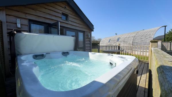 The Tummel Lodge With Hot Tub In Crieff - Crieff