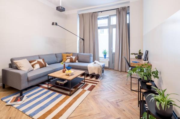 Oomph Berlin Breathe The Earthy Calm Of A 150sqm Home - Kreuzberg