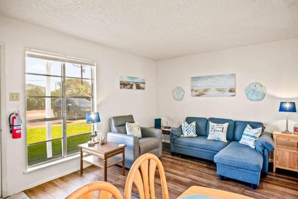 Driftwood Isle (Mustang Isle #5) - Port Aransas, TX