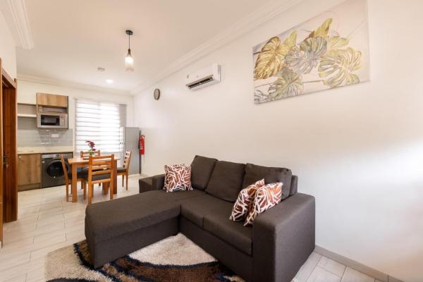 Beautiful Unique 1 Bedroom Apartment - Accra