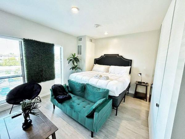 Aqua Loft - Des Moines, IA