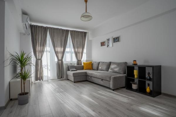 Downtown Moon 21 Apartment Cismigiu Park - Bucharest