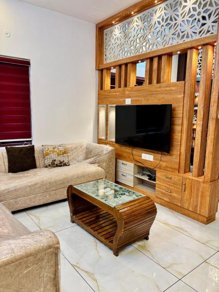 Spacious, Sweet Home In Town, - Kochi, India