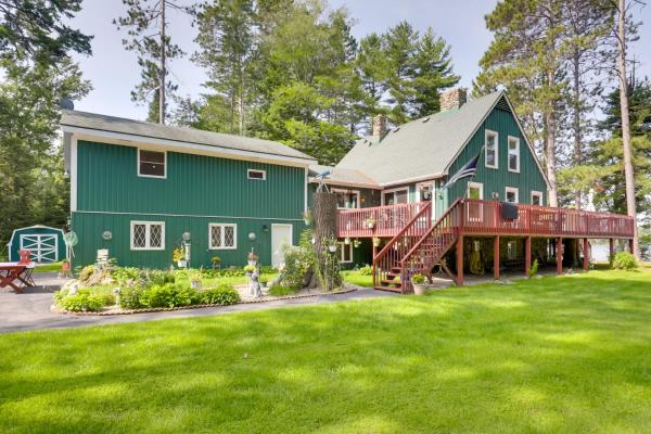 Dock And Views Lakefront Family Home In Conover! - Eagle River, WI