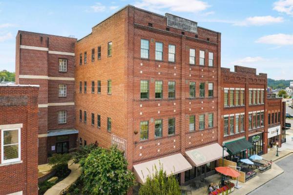 New Downtown Jc Loft! - Johnson City, TN
