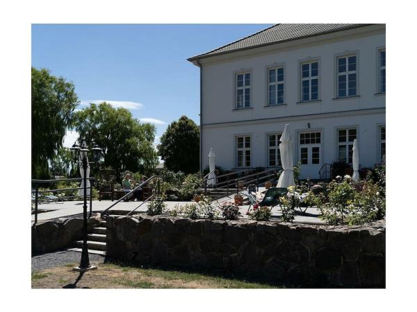 Groß Helle Manor House - Mecklenburgische Seenplatte