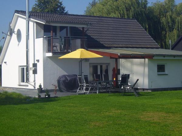 Holiday Home In Kudensee With Swimming Pool - Wacken