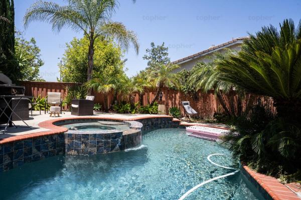Chic Oasis Pool, Jacuzzi & Game Area - Riverside, CA