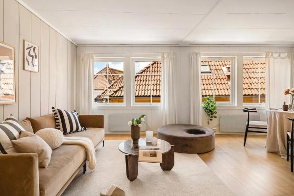 Modern & Historic 6-bedroom Apartment Bryggen - Bergen
