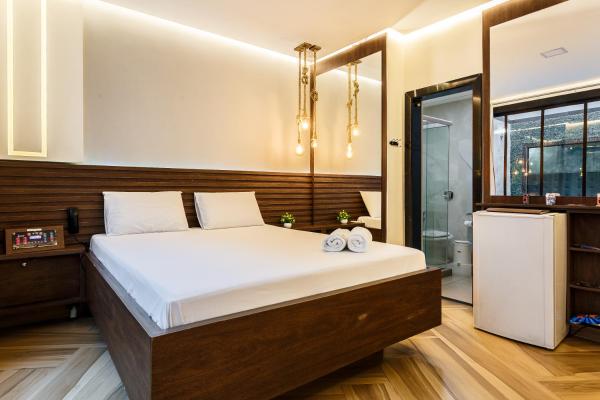 Status Elegance Hotel - Motel -