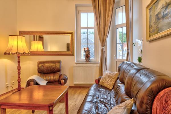 Karlsbad Balcony Apartment - Karlovy Vary