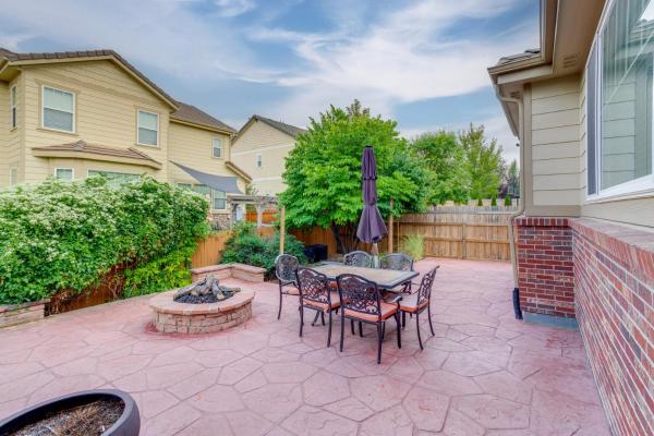 Yard, Home Gym, And Game Room Spacious Aurora Home - Aurora, CO