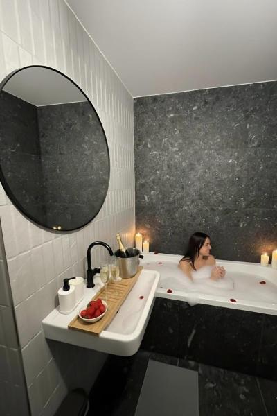 Haas Apartments Art With Parking, Bakery, Free Fitness - Brno