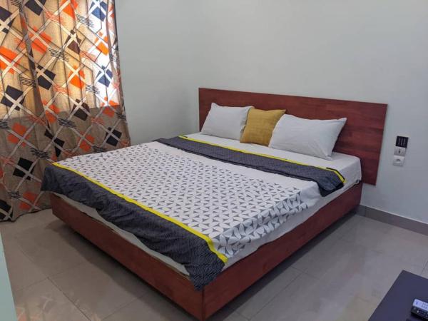 Studio Meublé Climatisé Bien Confortable - Cotonou