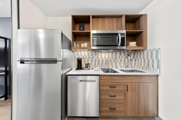 Everhome Suites San Bernardino - Loma Linda - Riverside, CA