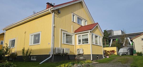 Air Contioned And Furnished Half Of Semi Detached House - Rauma