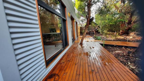 Tucked Away Chalet - Cosy Fire - Kangaroo Island