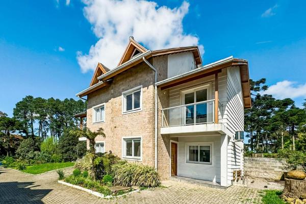 Casa De 03 Andares A 2 Minutos Da Rua Coberta No Centro De Gramado - Gramado