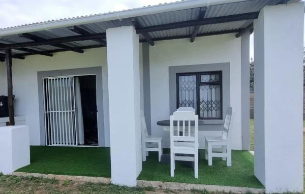 Catalina Bay Beach Retreat - Hibberdene