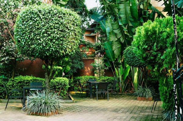 Romeos Hotel Kampala - Kampala