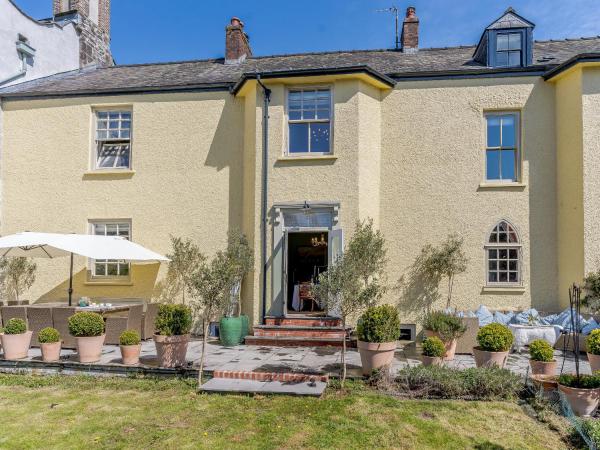 The Old Vicarage - Laugharne