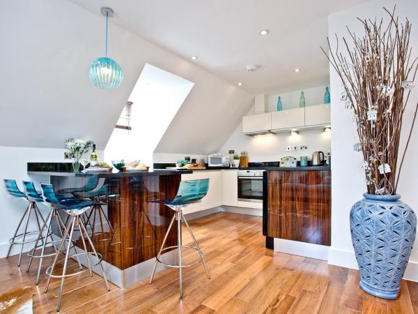 9 The Whitehouse - Mawgan Porth