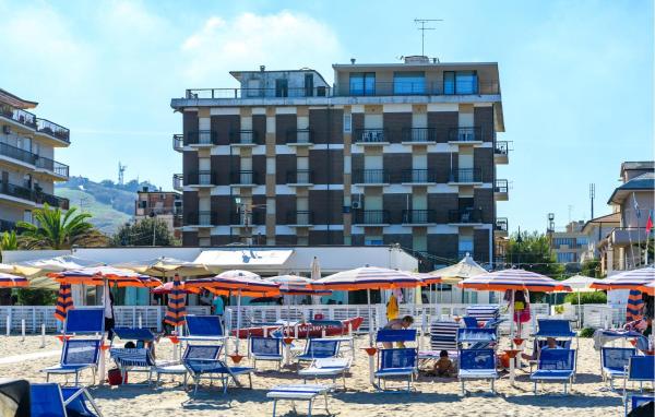 Nice Apartment In Porto San Giorgio - Porto San Giorgio