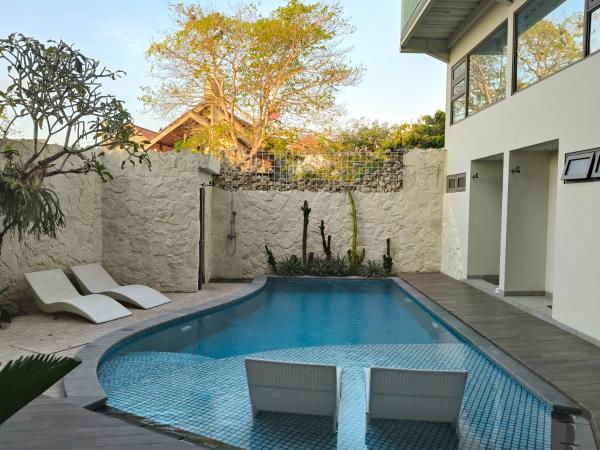 Hōm Coliving 2 Bedrooms With Balcony - Sanur