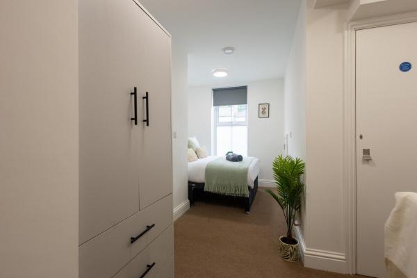 St James Court Hotel - Derby