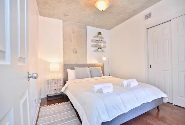 Charming 2br In Downtown Mtl - Brossard