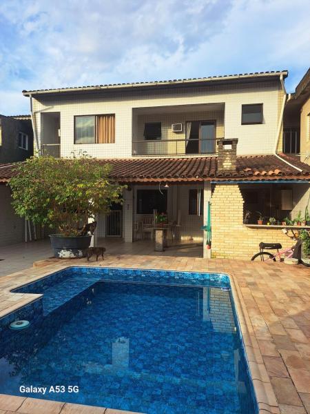 Casa Com Piscina, Churrasqueira, Estacionamento - Praia Grande