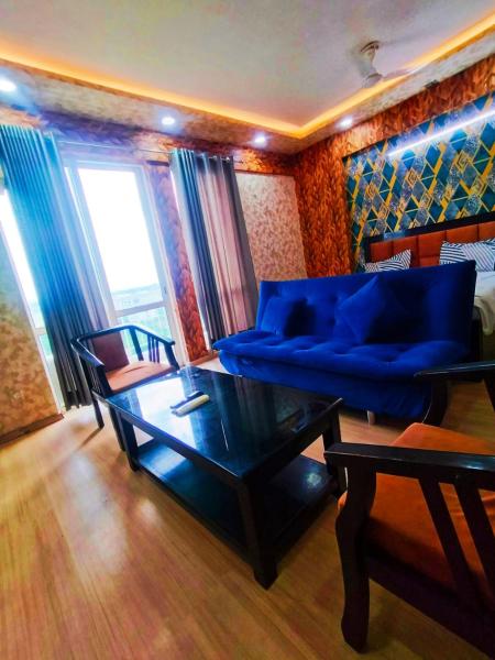 Royal King - Lucknow