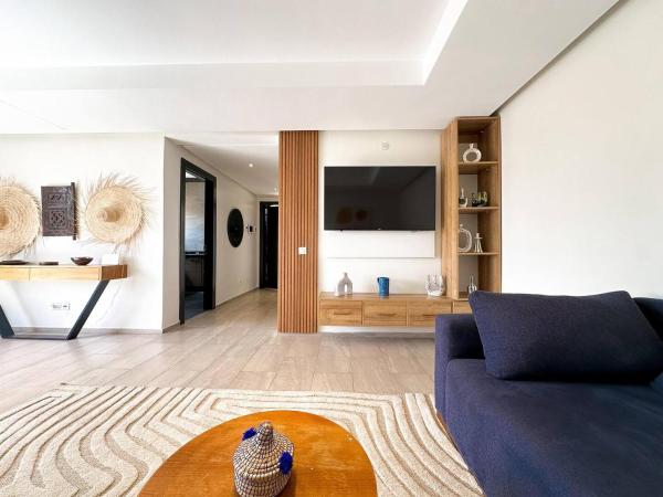 Beachfront Duplex, Spacious With Pool - Taghazout