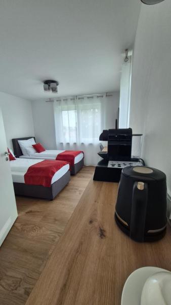 Apartments Seibel Doppel-zweibettzimmer Mit Balkon - Reutlingen