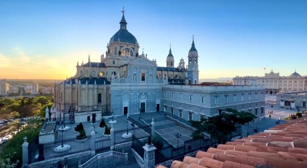 Luxury Property - Royal Palace Of Madrid - Majadahonda
