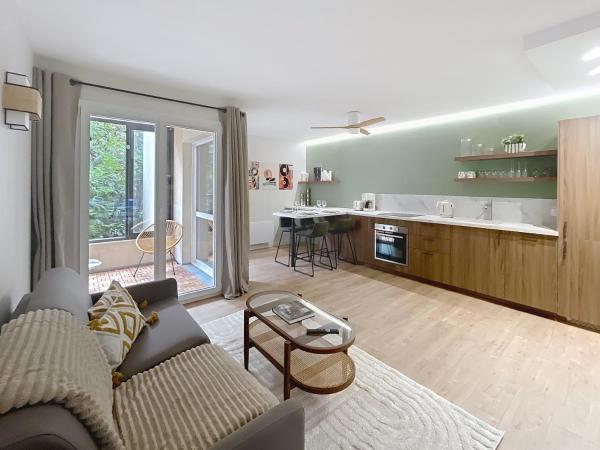 Appartement Cosy Avec Loggia à 10 Min De Paris - Gare de l'Est - Paris