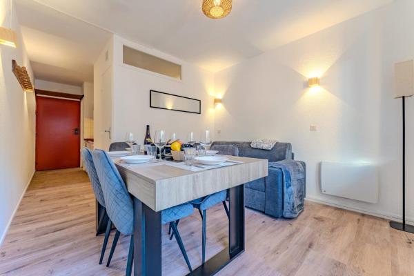Ski-in Ski-out 2-bedroom Apartment - Rue Caron, Val Thorens - Aussois