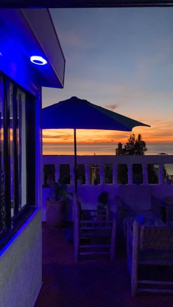 Black Pearl Surf Yoga And Skate House - Taghazout