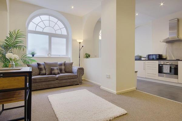 B1 Midland Height - Sandbanks
