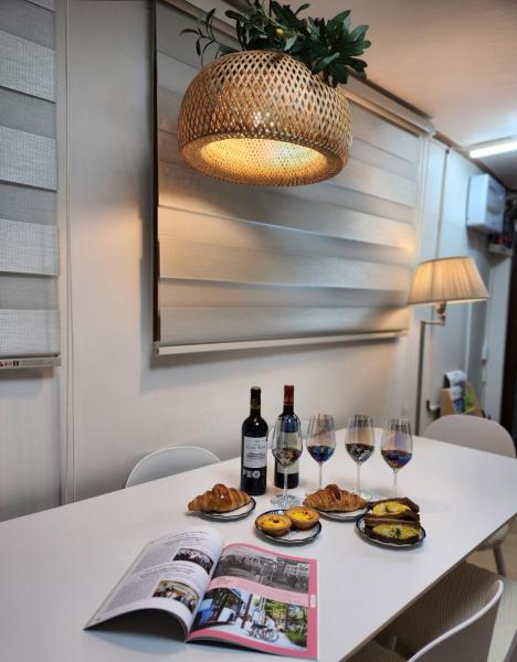 몽마르뜨 숭인 24시 셀프 체크인 3룸 퀸4 최대8인 얼음정수기 비데 종로 동묘역 명동 동대문 가족 단체 - Seoul