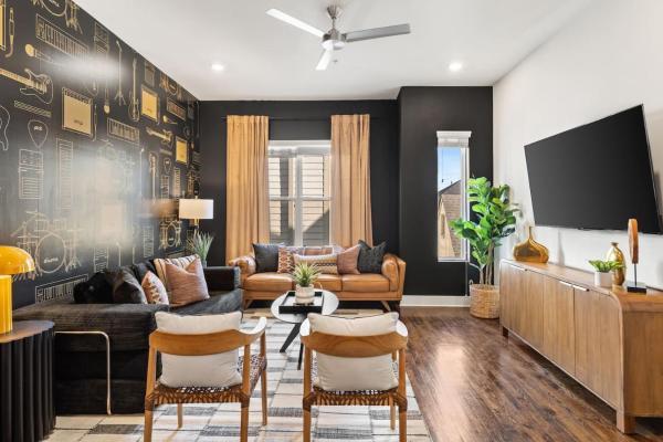 Private Rooftop Near Vanderbilt Only 2 Miles From Downtown - Nashville