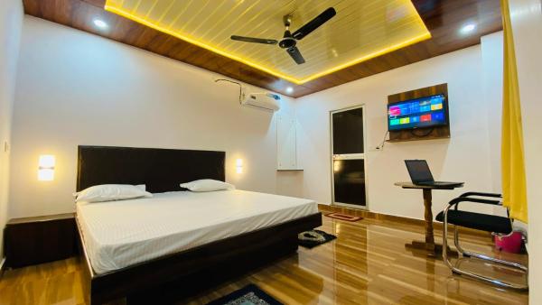 Hotel Royal Excellency Inn - Satna