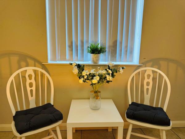 Large Room Near City Centre - Belfast
