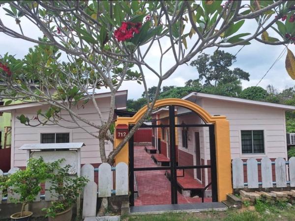 Debunga Chalet - Batu Ferringhi