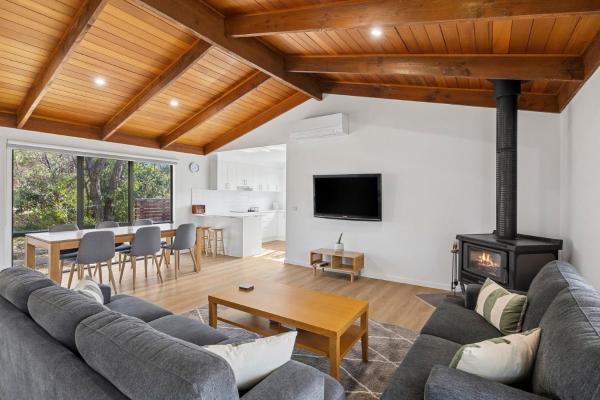 Nod Off On Noble - Anglesea