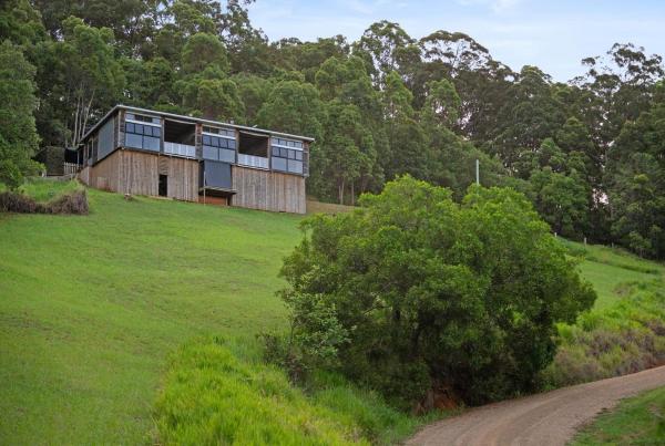 Mantra Guest House - Noosa Hinterland Stay With Views And Private Deck - Yandina