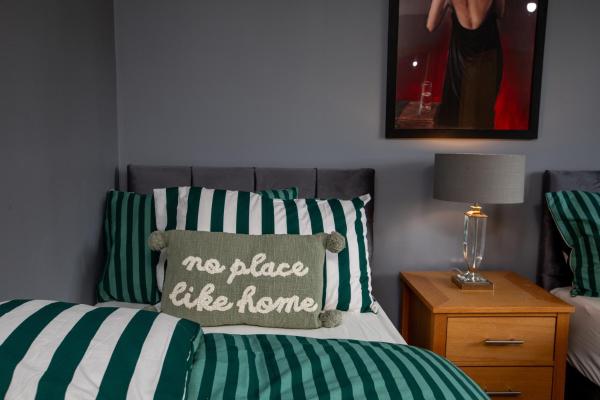 House -Sleeps 8 Parking Suitable For Contractors - 로더럼